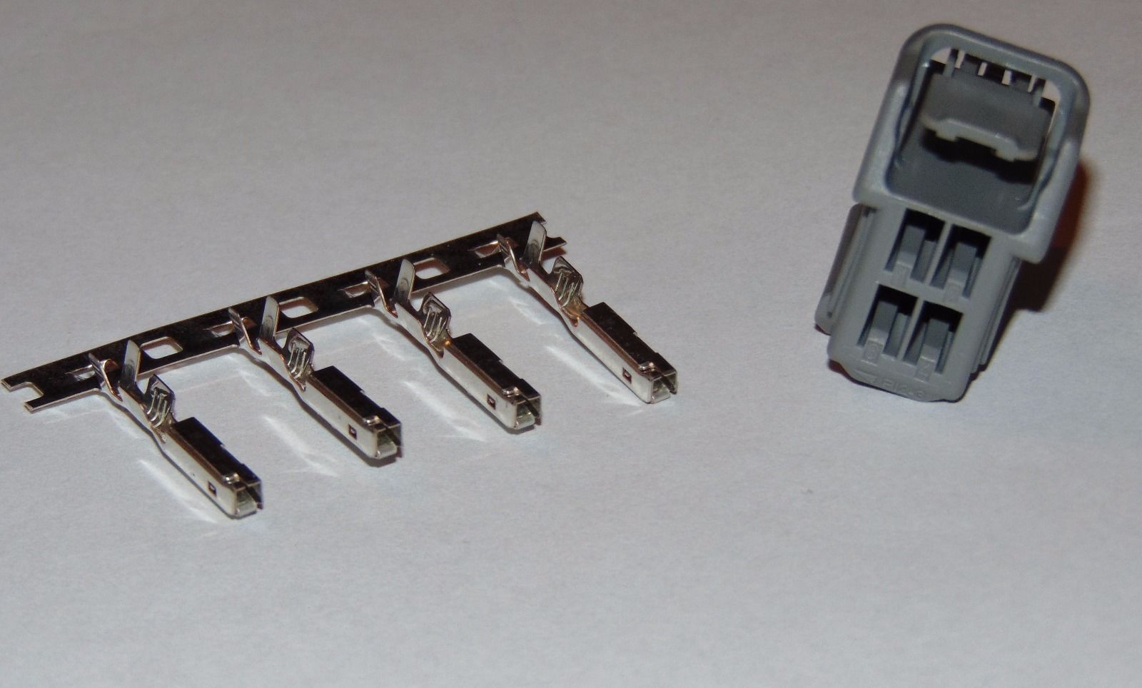 NEW Connector & terminals for Ford p/ns 4S7T-14489-VDA and 97BG-14474 ...