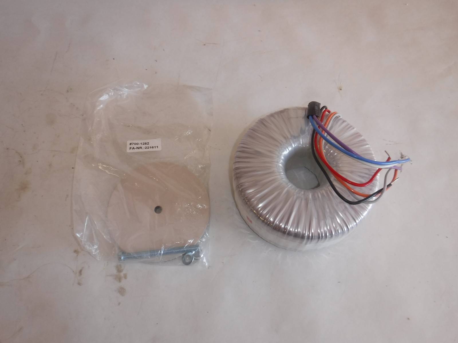 BLOCK RKD 800/2X115 Toroidal Transformer, 72mm x 172mm, 800 VA, 2 x ...