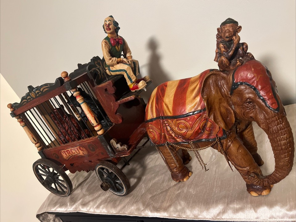 1920-1940s Barnum & Bailey Circus Wagon w/ Clown, Wagon, Elephant and Two Bears | eBay
