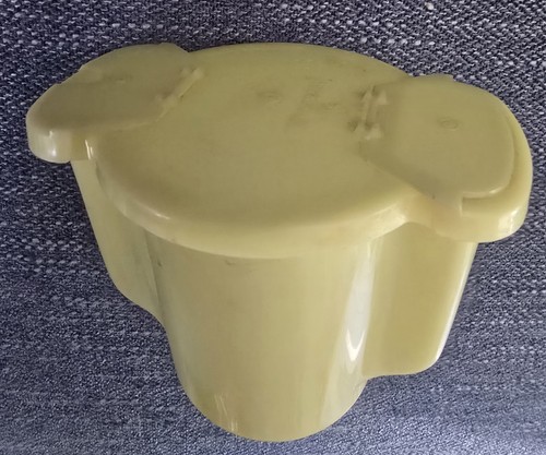 Vintage Tupperware Yellow Double Flip Top Sugar Dispenser 577-9 | eBay