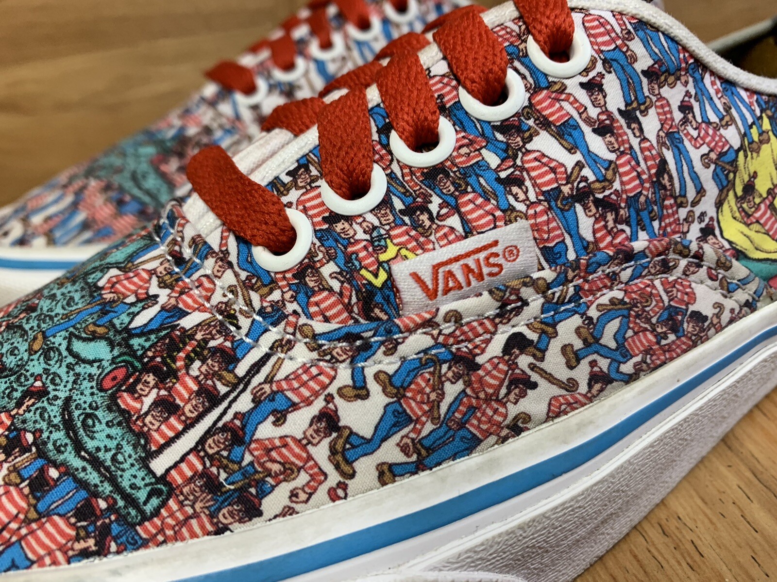 RARE🔥 VANS Authentic Where's Waldo? Men's Sneakers S… - Gem