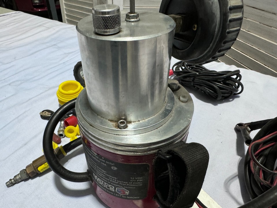 Matco Redline Diagnostic Leak Detector - Smoke Machine with Accessories ...