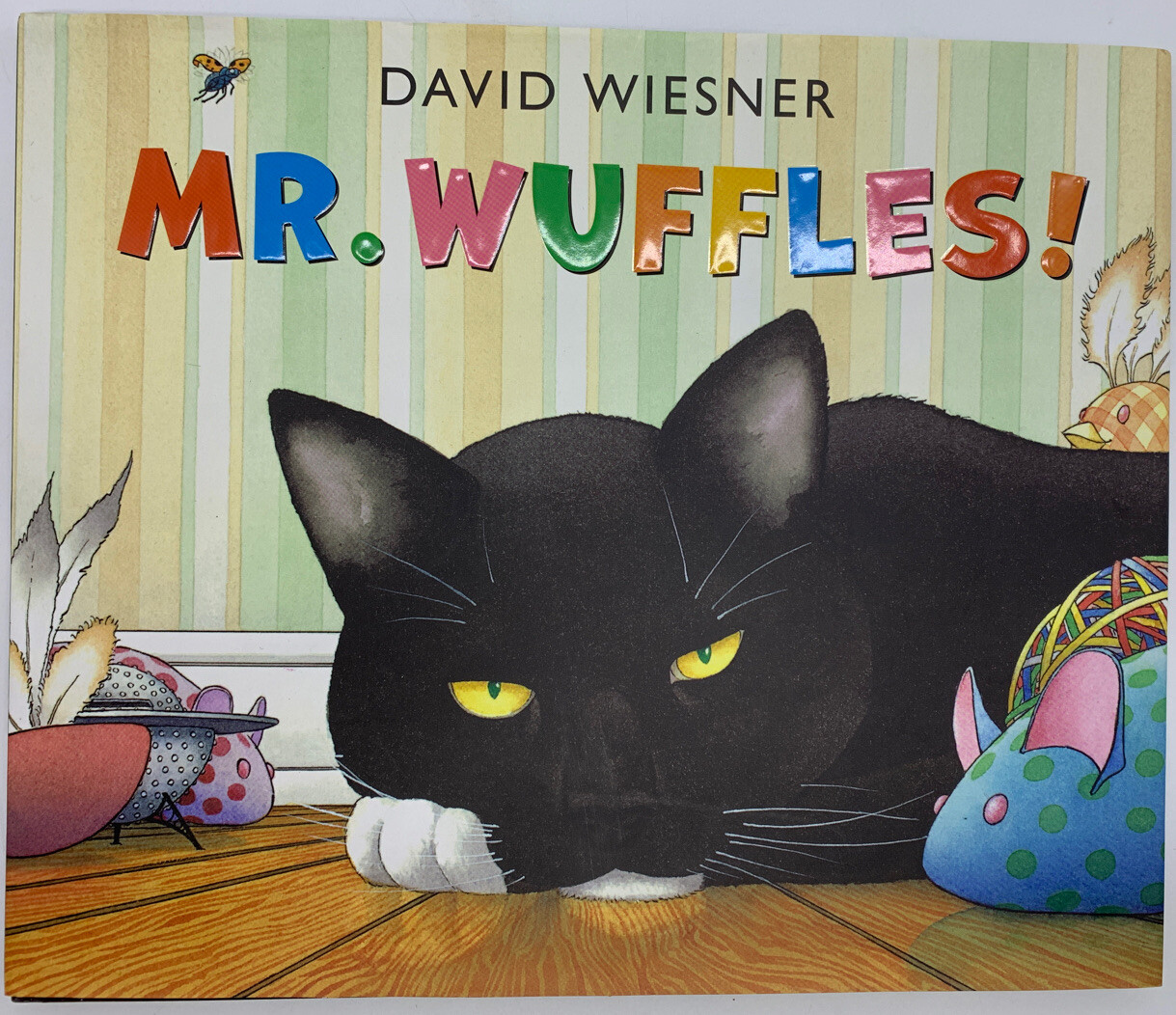 Mr.+Wuffles%21+%3A+A+Caldecott+Honor+Award+Winner+by+David+Wiesner+ ...
