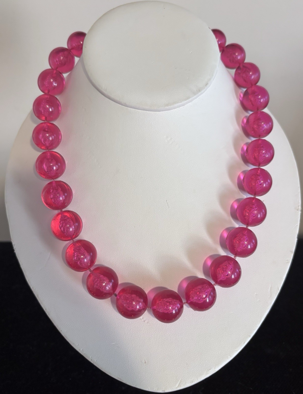 Vintage Mid Century Chunky Hot Pink Lucite Bead Neckl… - Gem