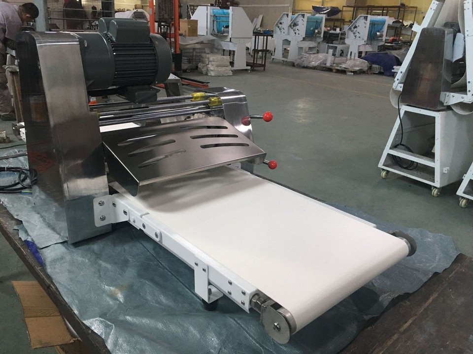 110V Dough Roller Vertical Pastry Machine Commercial Dough Press Dough ...