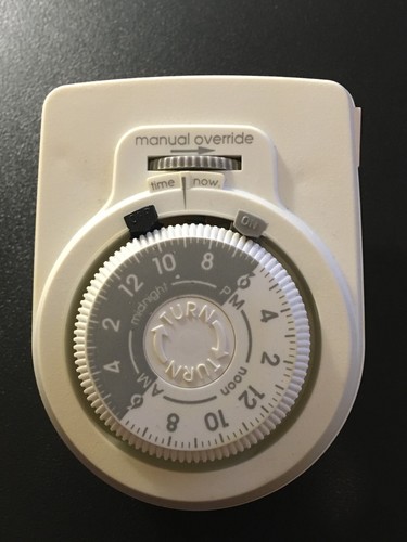 Toastmaster Inc. Time Products 24-Hour Mechanical Timer Model 12-901 ...