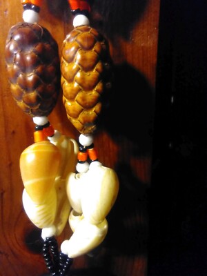 Vintage 12 Inch Puka Sea Shell Carved Nuts Beaded Indian Style Pendant ...