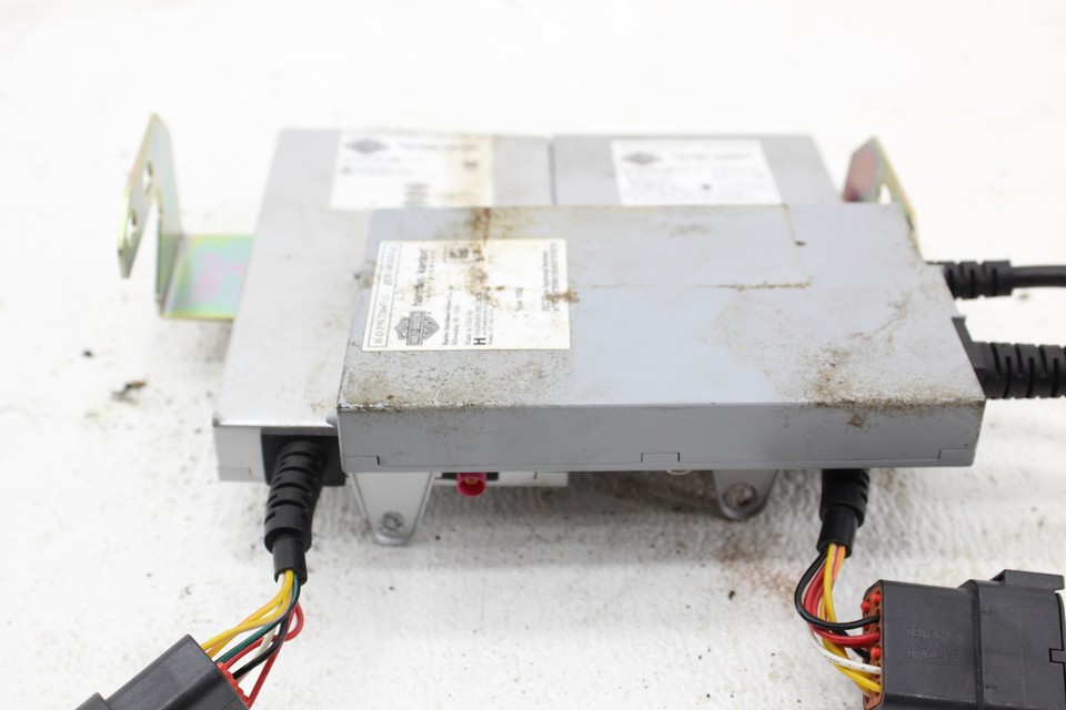 06-13 Harley Davidson Touring Electra Road Street CB ipod XM Module w ...