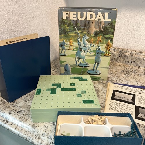 Vintage 1967 FEUDAL 3M Bookshelf Board Game of Siege and Conquest ...