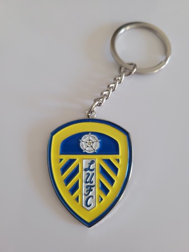 LEEDS UNITED FC OFFICIAL CREST KEYRING IDEAL GIFT | eBay