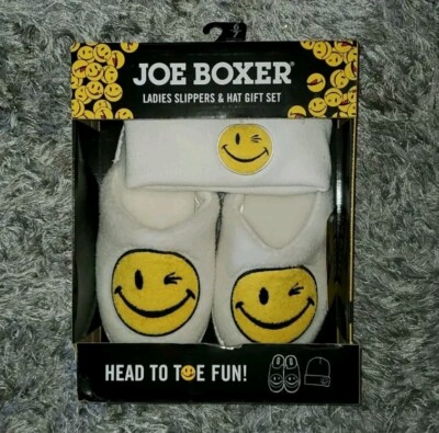 Joe Boxer Women's Smiley Face Slipper & Hat Gift Set White Size 6/7 New ...