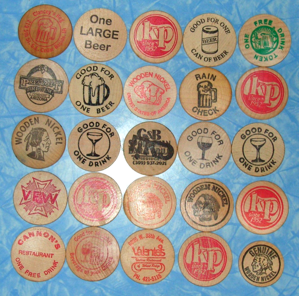Lot of 25 Vintage DRINK Wooden Nickels Beer Cocktail Tokens Wood Coin ...