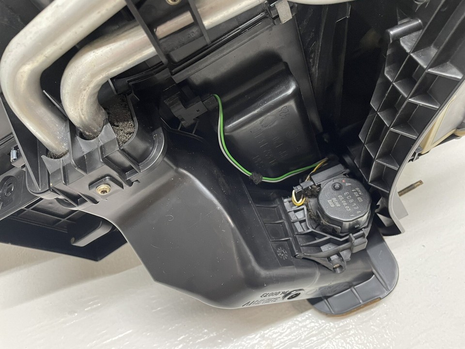 99-10 Genuine OEM BMW E46 325Ci HVAC Heater Control Box 64118372792 ...