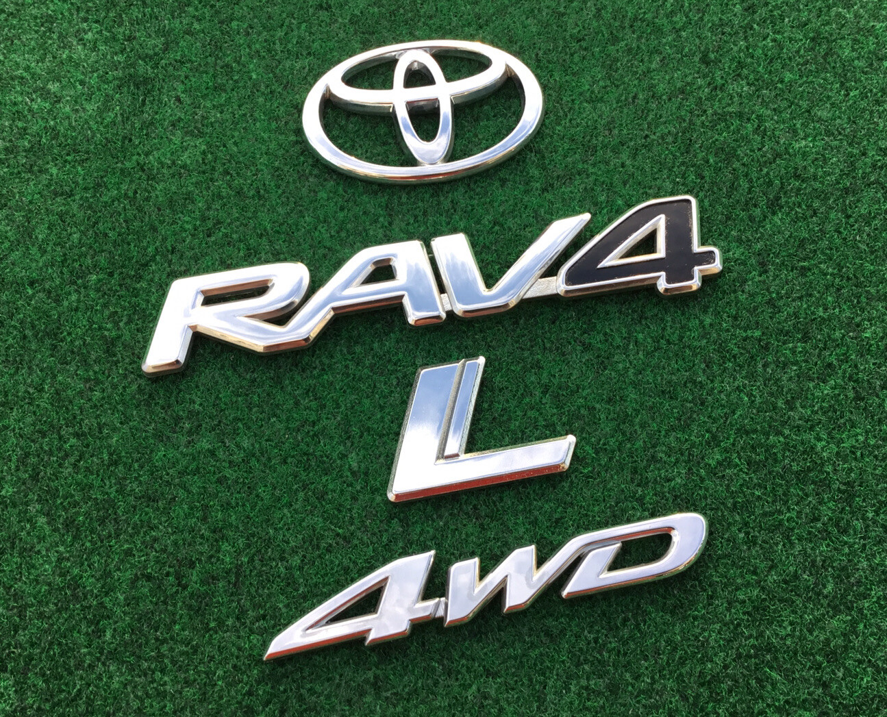 01-05 Toyota RAV4 L 4WD Emblem Tailgate Swing Gate Door Logo Badge ...