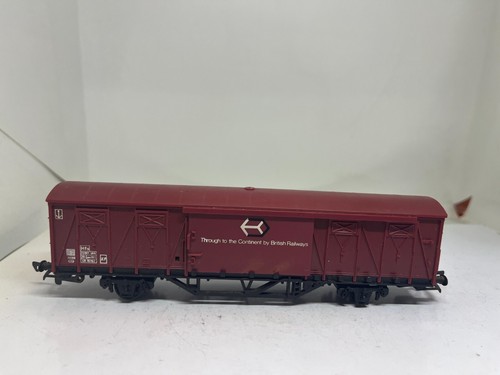 Hornby OO Gauge Railways R738 Anglo Continental Ferry Van GB787102 | eBay