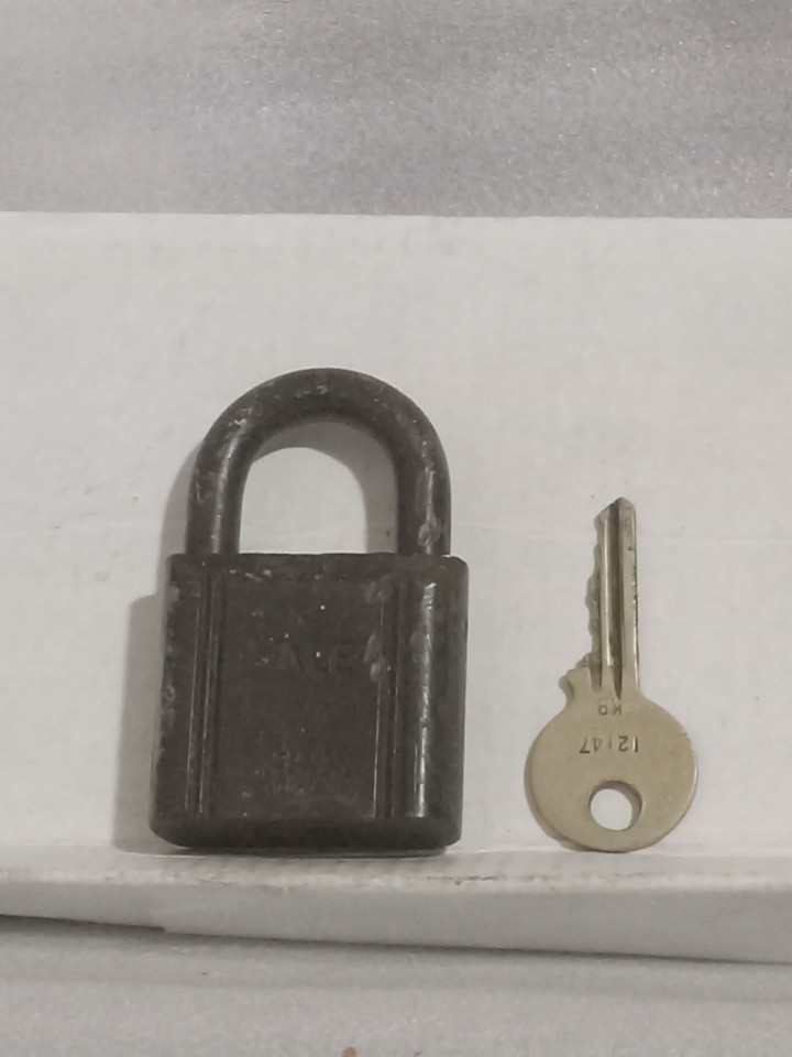 BRASS YALE WORKING BALTIMORE & OHIO RAILROAD SIGNAL LOCK | eBay