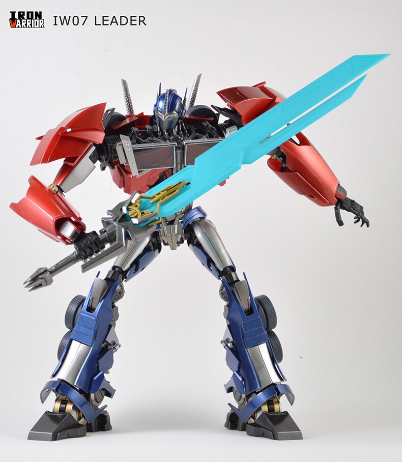 Ready! New Iron Warrior IW-07 Leader DLX OptimusPrime Action Figure | eBay