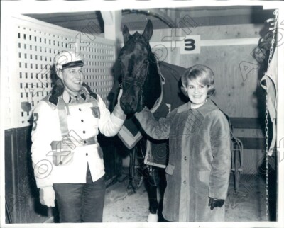 1967 Chicago Miss Murphys Way With Owner Johnny Blevins & Wife Judy ...