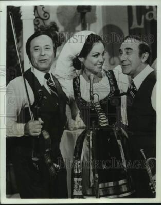 Press Photo Violinist Bob Lido with Other Musicians on the Lawrence ...