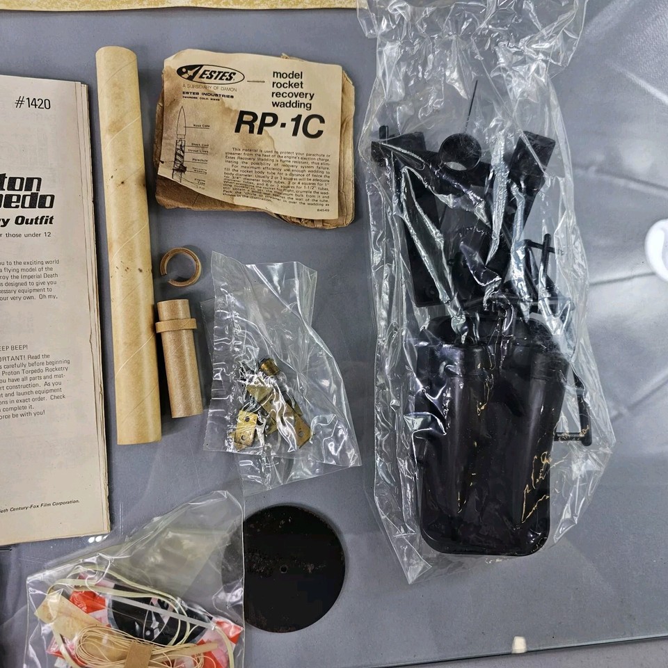 Estes Star Wars Proton Torpedo Darth Vader Flying Model Kit 1420 ...