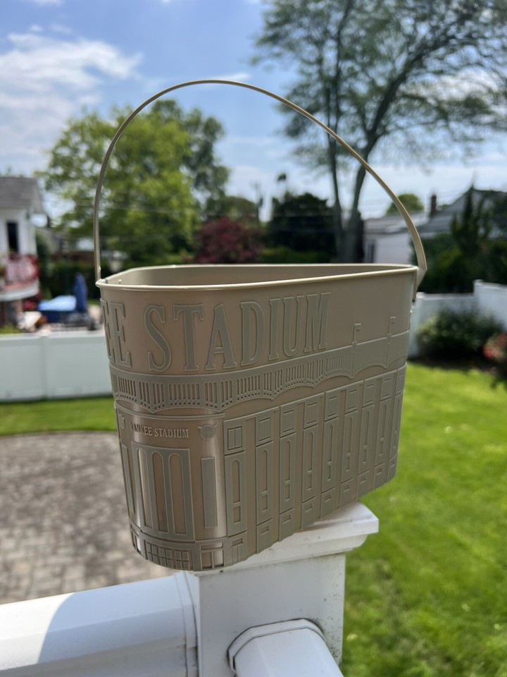 New York Yankees Yankee Stadium Empty Limited Edition Popcorn Bucket IN ...