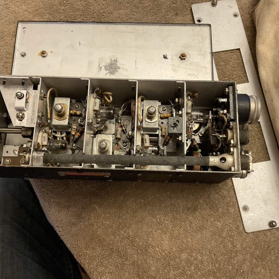 WW2 Military Aircraft Radio Receiver Adaptor NOS W/ Mount + Cover BinF7 ...