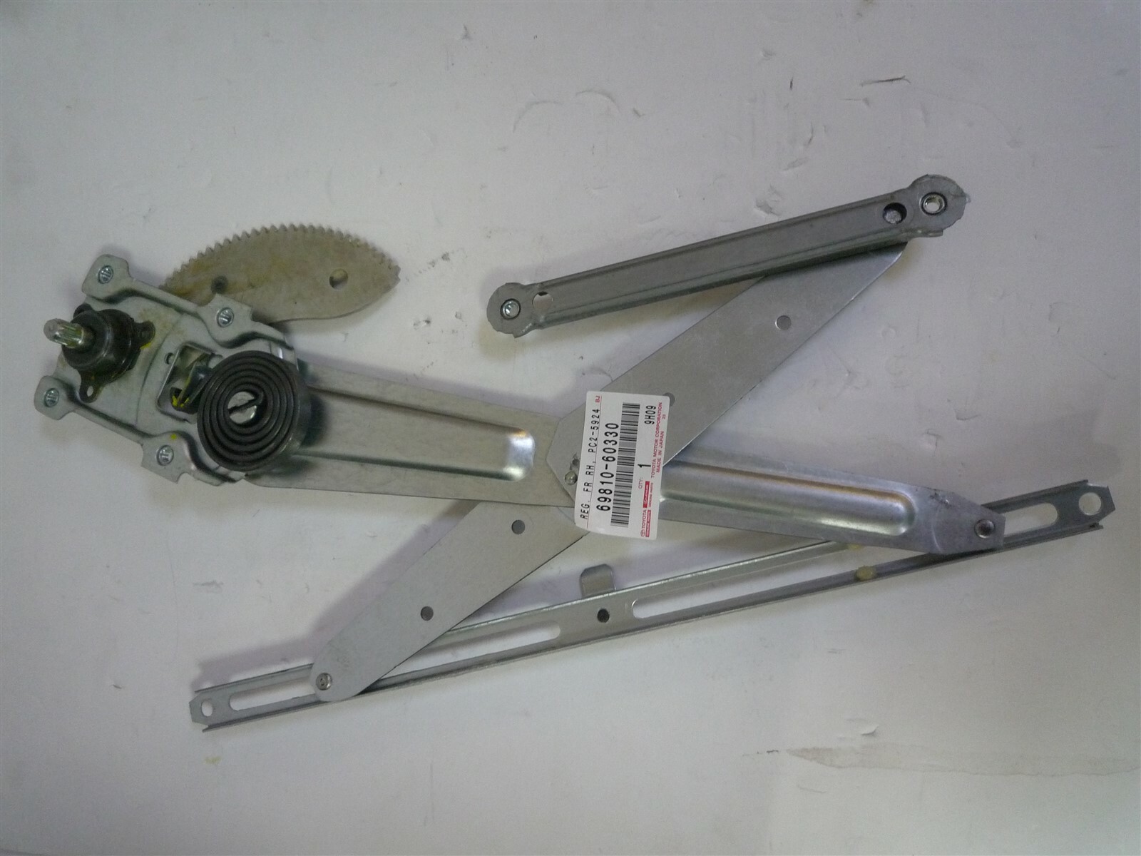 Genuine Toyota 69810-60330 Regulator Sub-Assy Front Door Window RH OEM ...