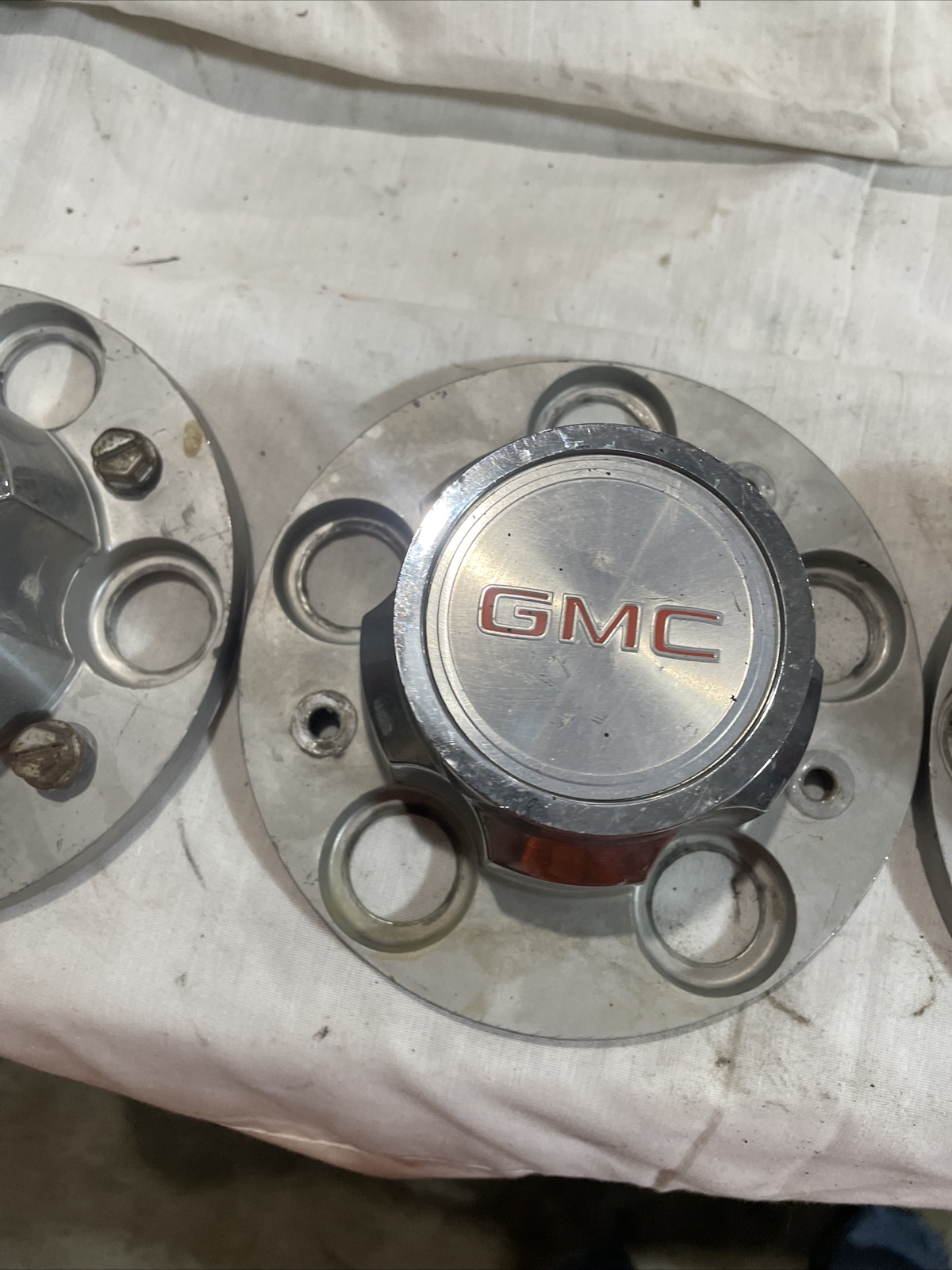 Set of 4 OEM 1975-1987 GMC Sierra Pickup Van Rally Center Caps Hubcaps ...