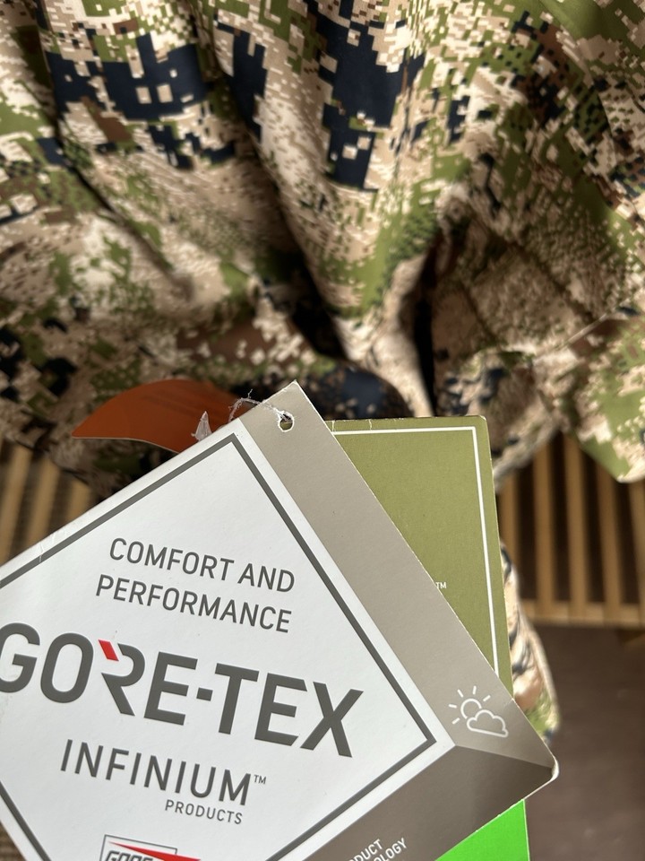 SITKA GEAR Mountain SUBALPINE OptiFade Wind Gore-tex Camo Hunting ...