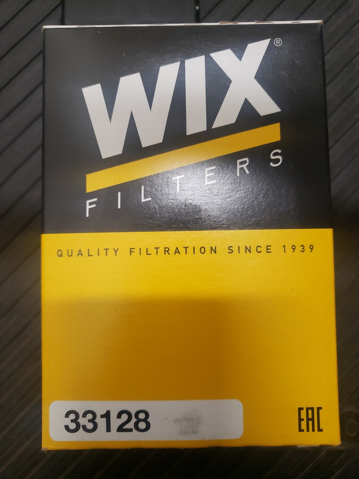 WIX 33165 - Fuel filter cross reference
