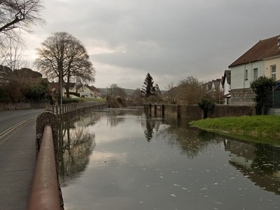 Photo A1 High Tide on the River Yeo beside Raleigh Road, Pilton ...