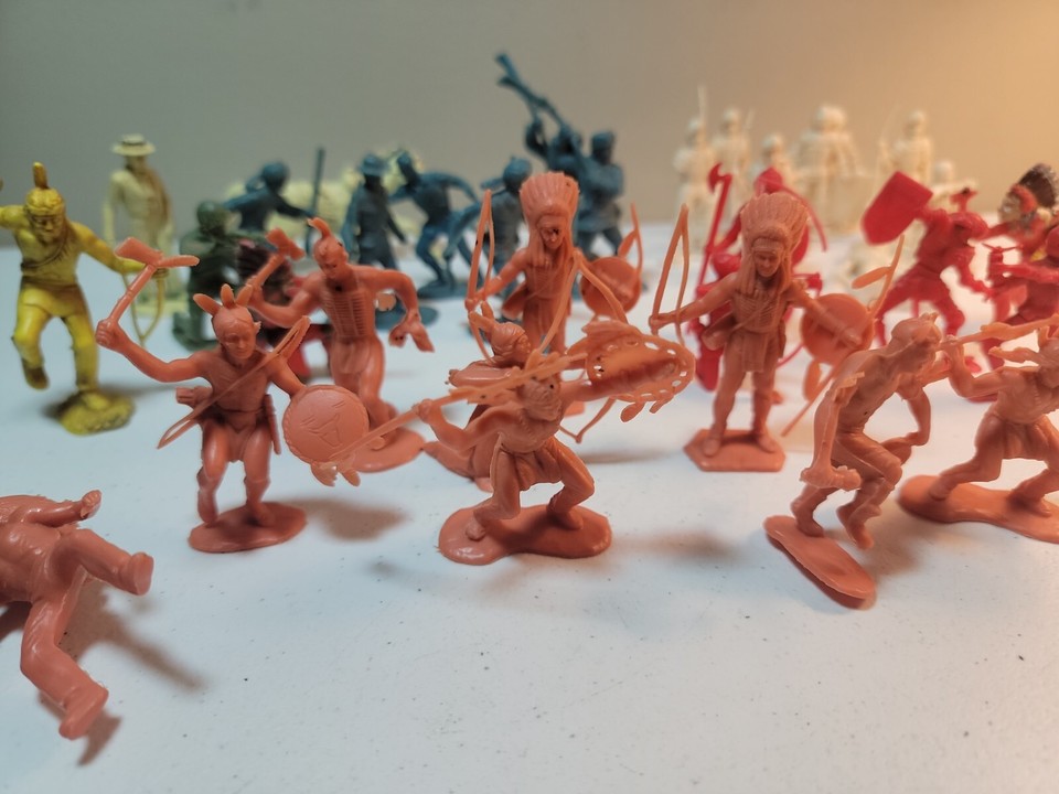 Lot of 34 Vintage Louis Marx Warriors Of The World figures-FREE ...