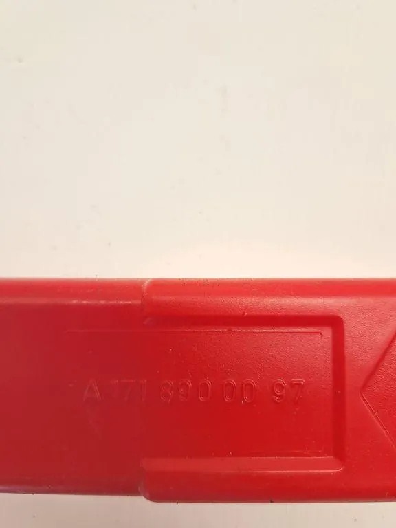 MERCEDES-BENZ C W205 Triangle de Signalisation A1718900097 2.14 Diesel ...