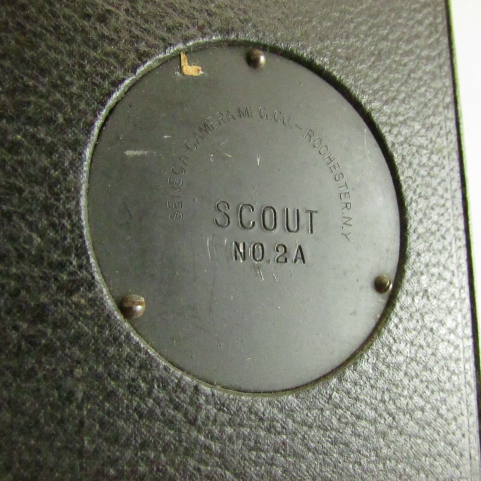 Vintage Antique Seneca Scout box camera 2A good strap Display ...