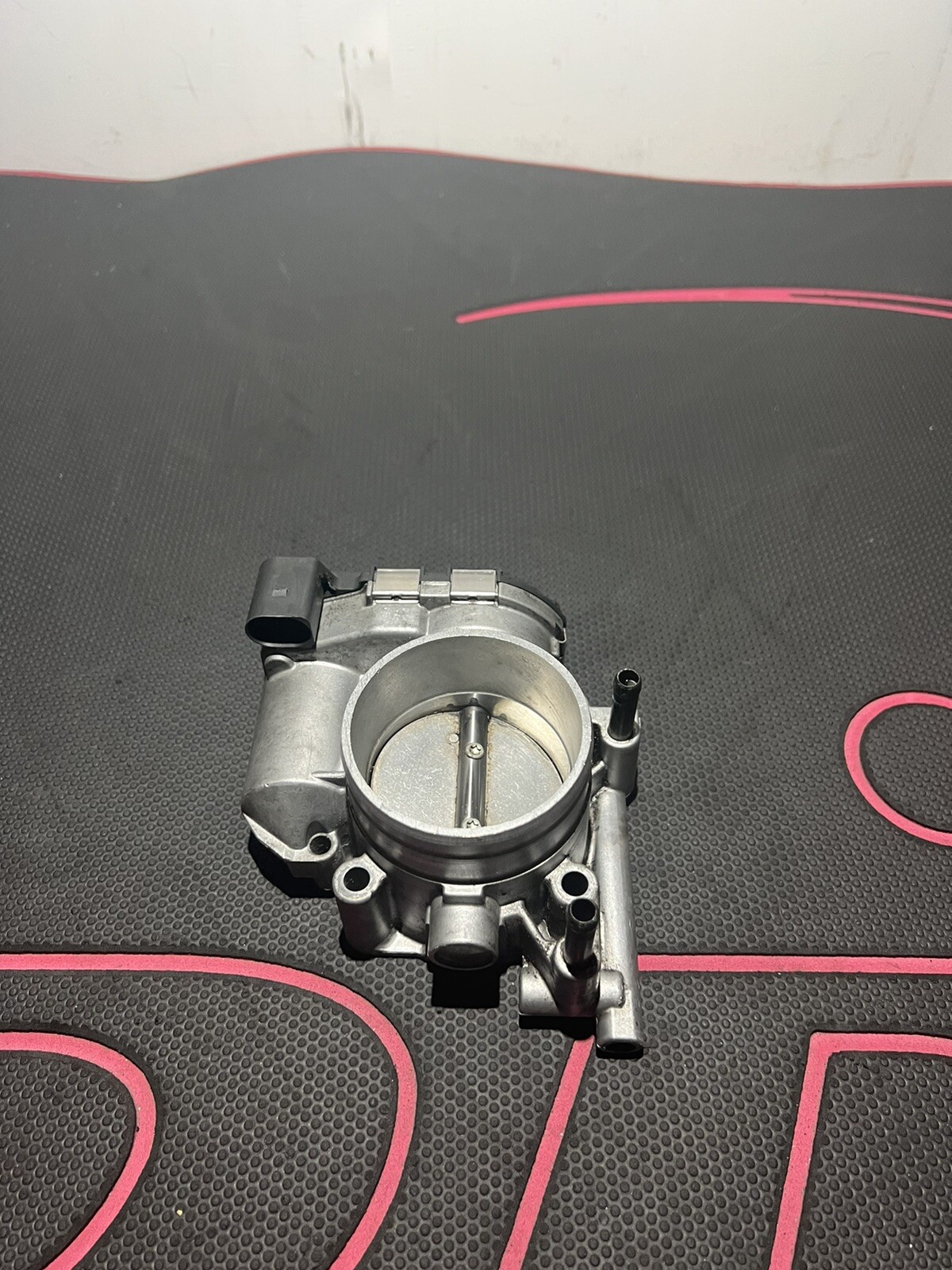 Audi A4 Volkswagen MK4 Jetta Golf Beetle 1.8T Throttle Body 06A 133 062 ...