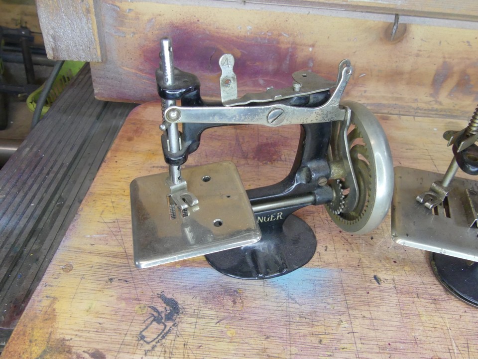 Antique Singer 20 for parts. Two machines. See pictures | eBay