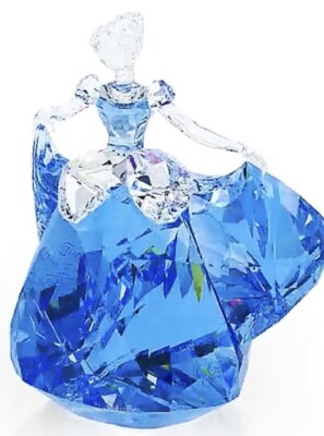 Swarovski Cinderella Limited Edition 2015 Figurine Disney Swarovski Cinderella Limited Edition 2015 Figurine Disney