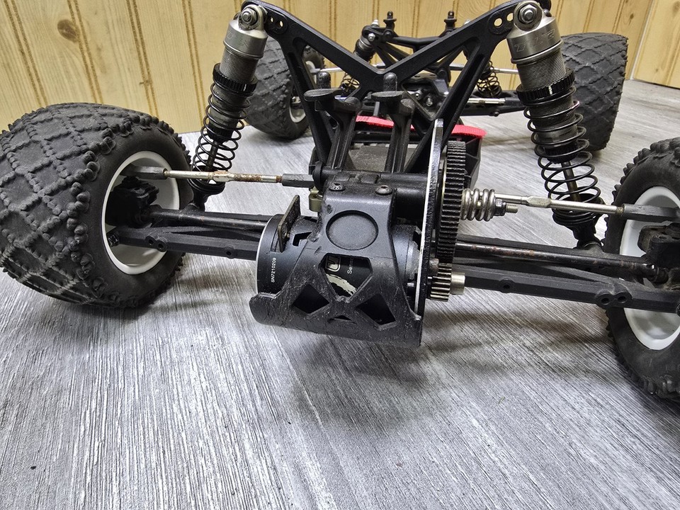 TLR Team Losi Racing 22SCT 1/10 Short Course Truck Roller Slider ...