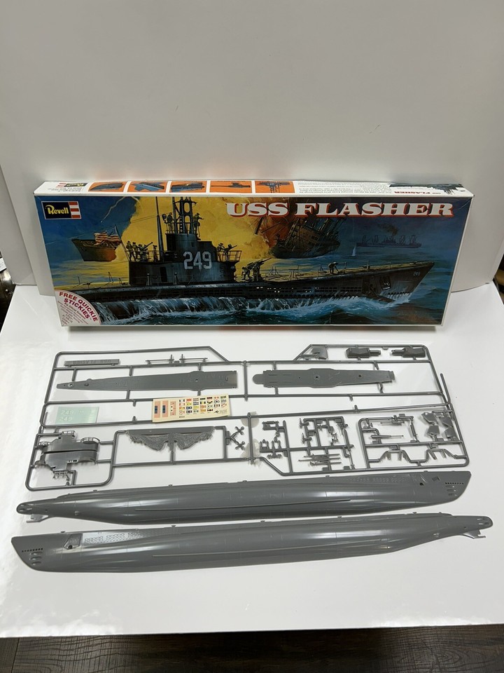 1971 Revell USS Flasher SS-249 Model Kit H-431 Complete | eBay