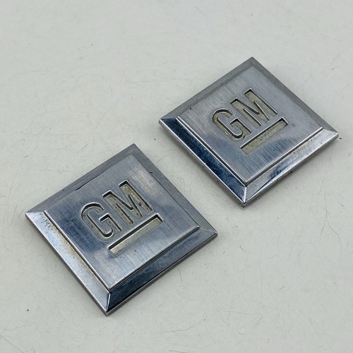 2005-2009 Chevrolet Equinox GM Emblem Logo Symbol Badge Side Pair OEM ...