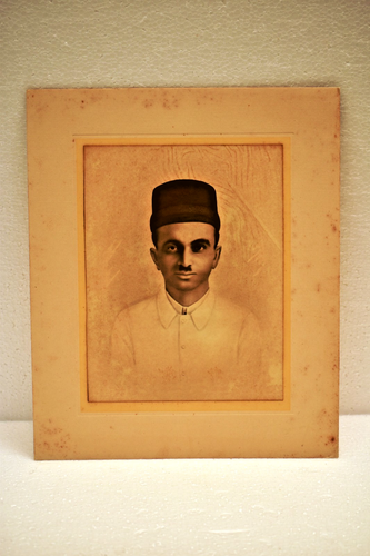 Vintage Portrait of Parsi Man with Pagri Vanguard Studios Bombay 10x12 ...