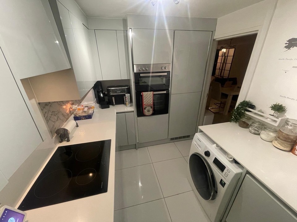 Wren Kitchen Units and Appliances 7 Years Old In Seafoam Colour | eBay UK