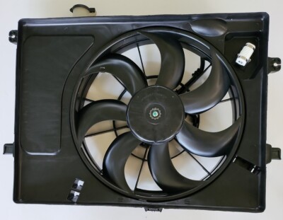 New Radiator Condenser Fan Unit Assembly PA66-(G/F 17+M21) Coolant Tank ...