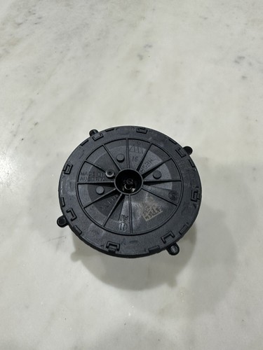 Pre Owned Mercedez Benz OEM Adjustable Mirror Glass Motor A1678201401 ...