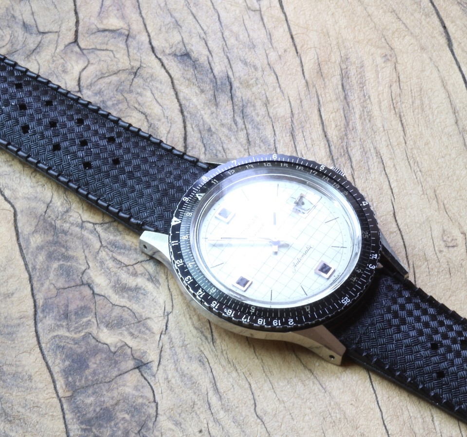 Soft rubber vintage old dive watch band curved ends 20mm 1960s old ...