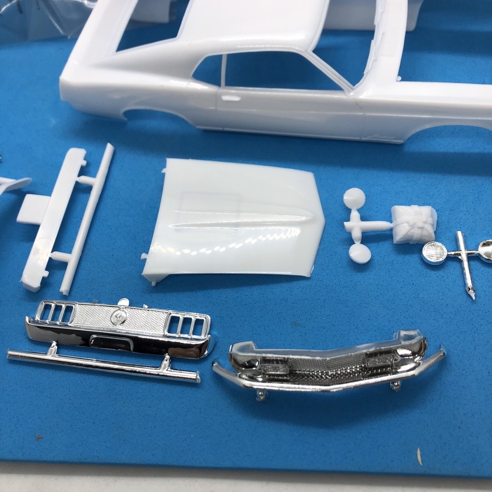 FOB Ford Mustang MACH WON Hard BODY W Spoiler Slot Car? 1:25 AMT LBR ...