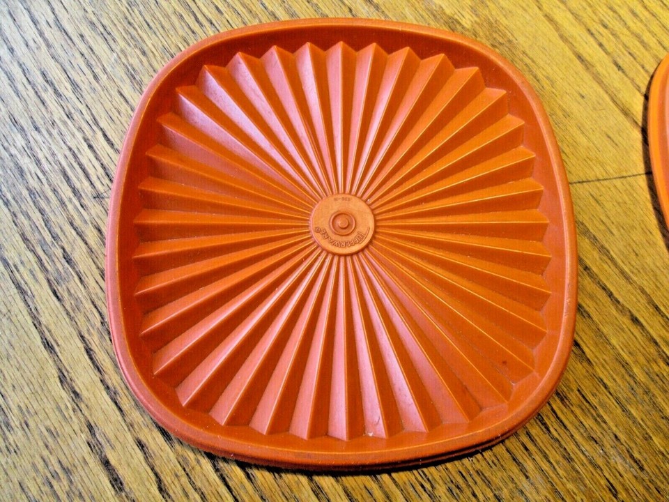 Tupperware Replacement Servalier Sunburst "Square" Container Lids ...