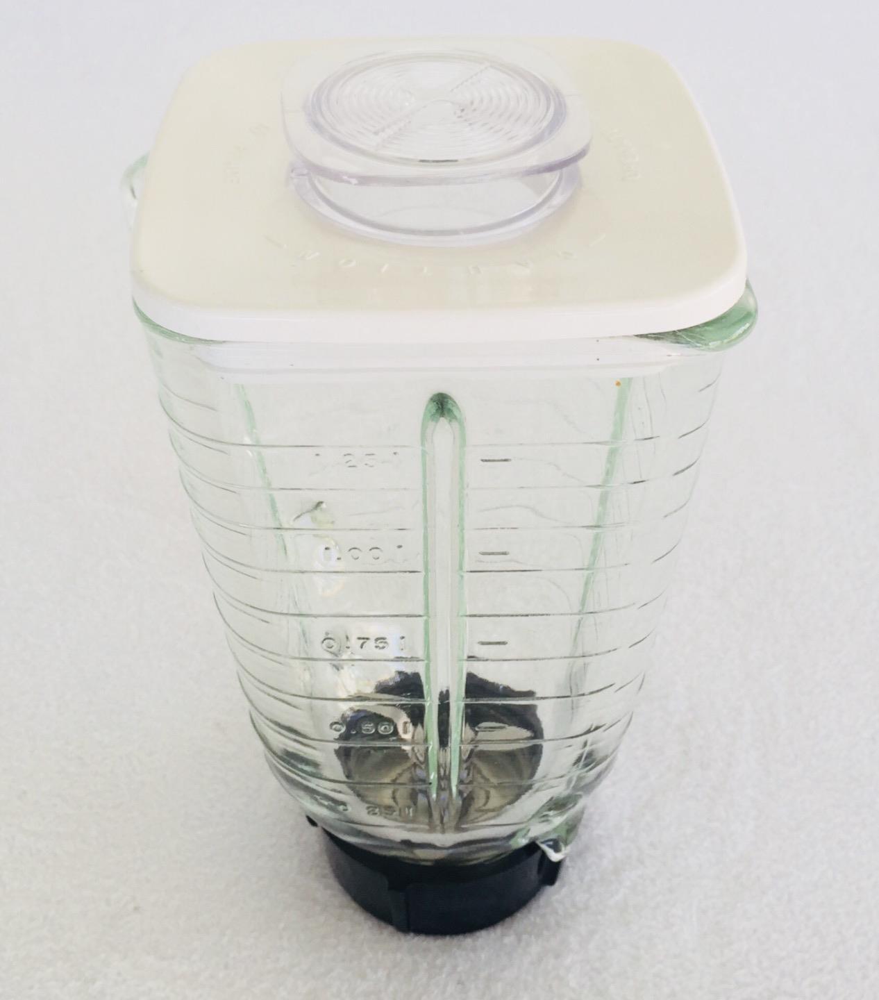 Oster Kitchen Center White 5 Cup Glass Blender Jar with Lid ...