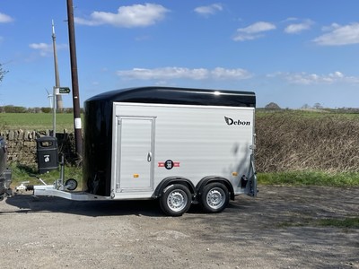 Debon Roadster C500 box trailer. Karting, Bike, Motorcross, Racing ...