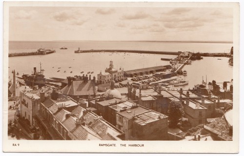 Kent; Ramsgate, The Harbour RP PPC Unposted by Masons, Shows Trawler on ...